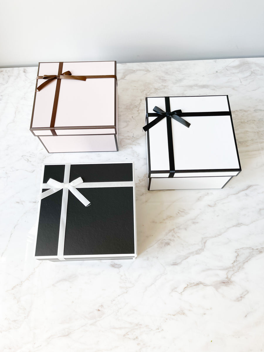 French Style Square Flower Gift Box– Fleur Wholesale